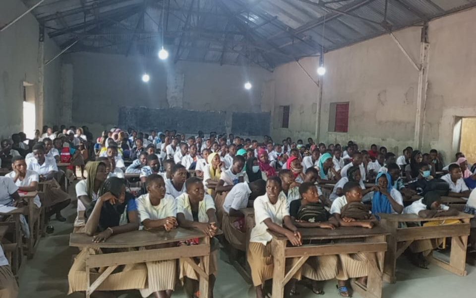Grossesses précoces : le Lycée moderne de Sokodé en ordre de bataille ...